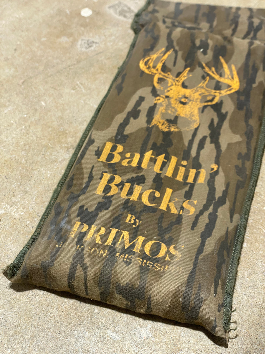 Battlin’ Bucks by Primos Mossy Oak Bottomland Rattle Bag 🇺🇸 – Camoretro