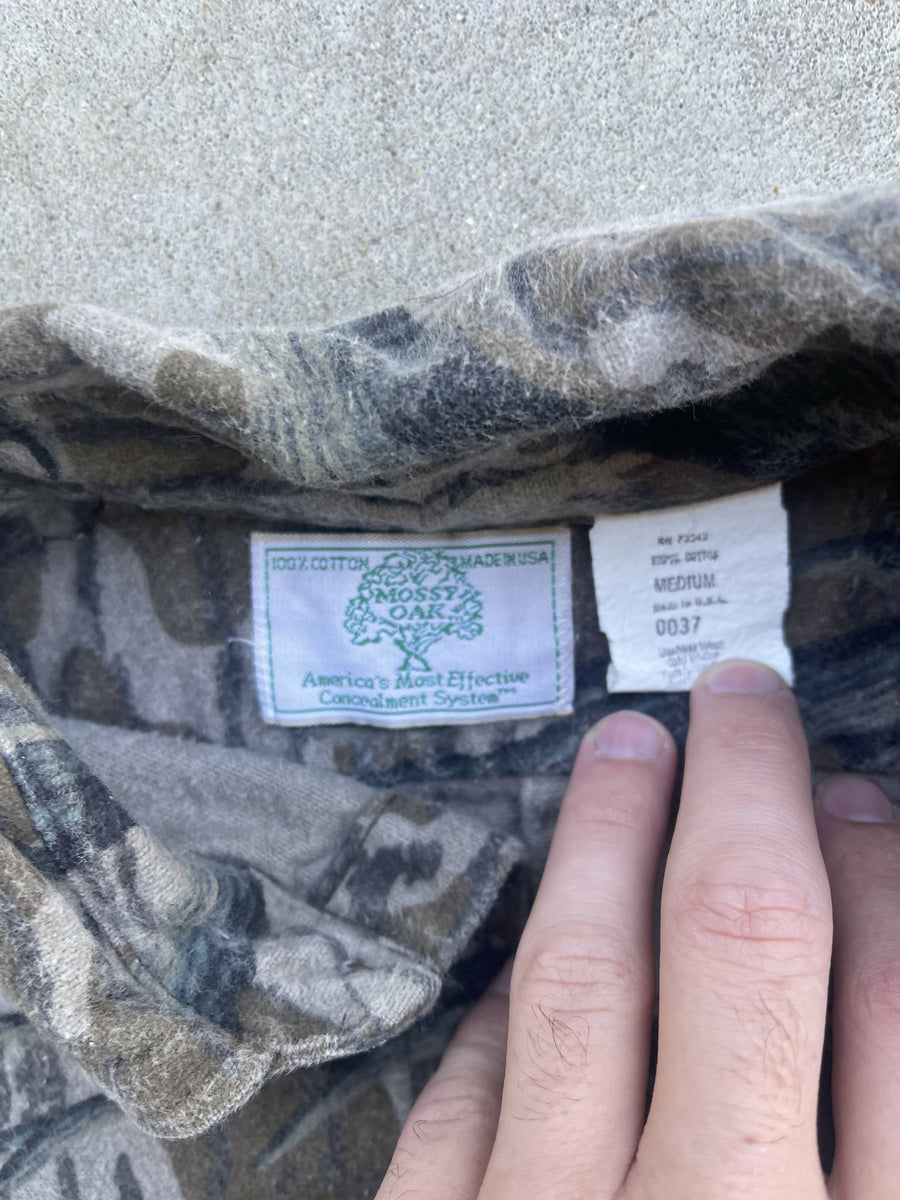 Vintage MossyOak Treestand Camo Chamois (M) – Camoretro