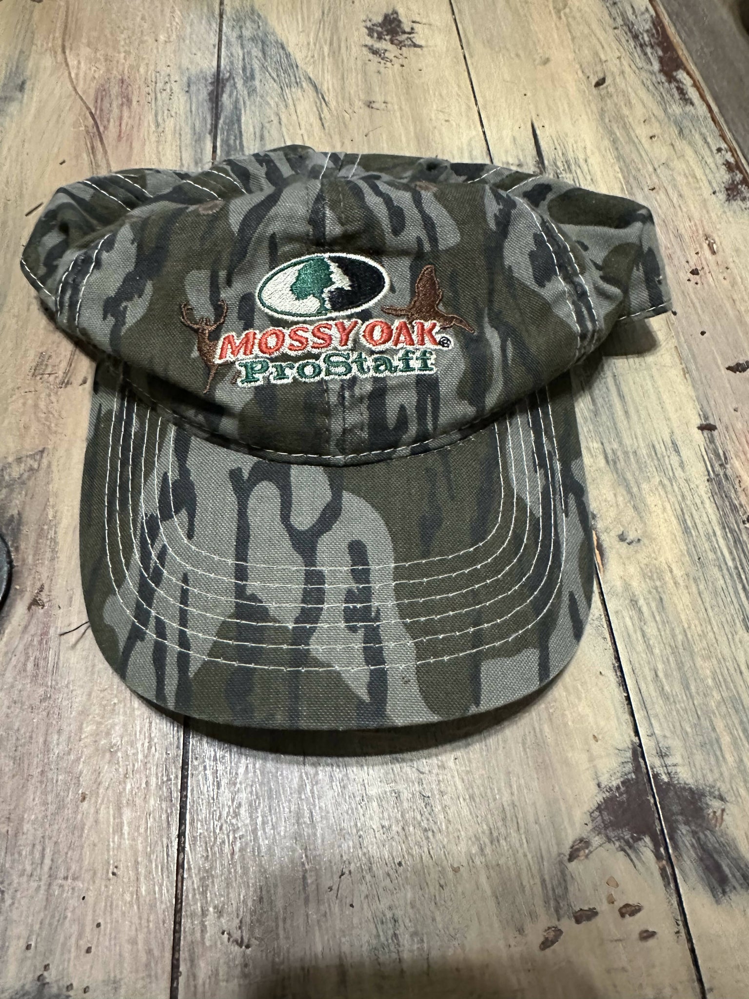 Mossy oak bottomland pro staff hat – Camoretro
