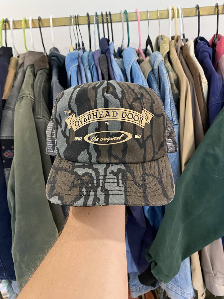 Vintage Overhead Door Trebark Hat🇺🇸 – Camoretro